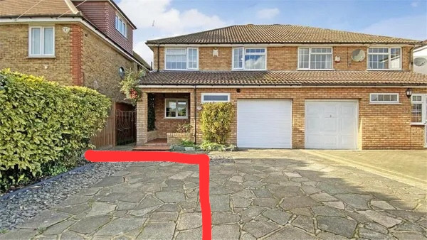 Parking on Newtown Road, Denham, UB9 - from £1.70/hour