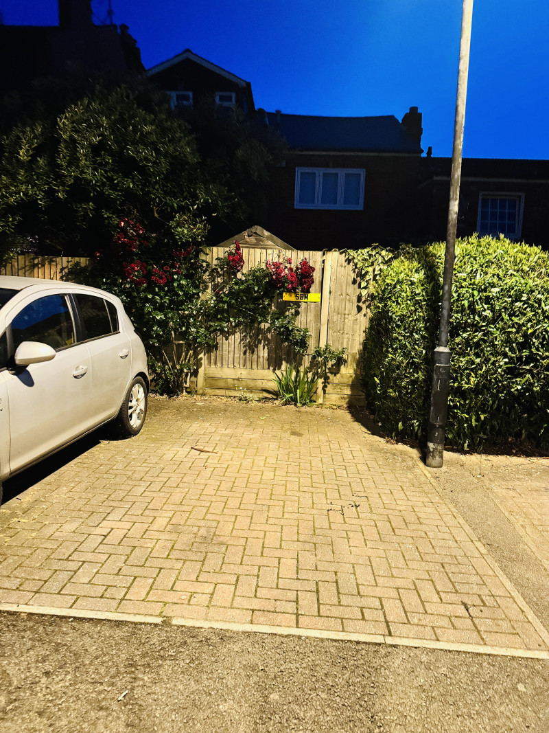 Parking on Queens Road, Reading, RG1 - from £1.10 per hour