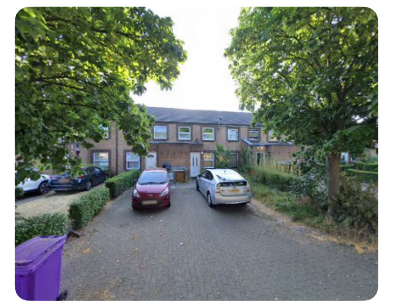 Parking on Rectory Square, Stepney, E1 - from £2.70 per hour